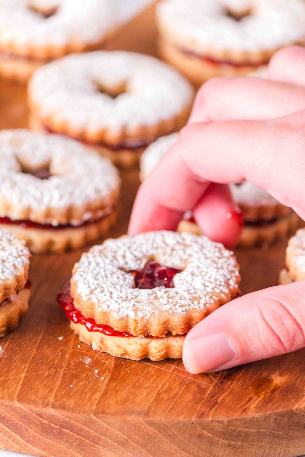 Linzer Cookies - xoxoBella