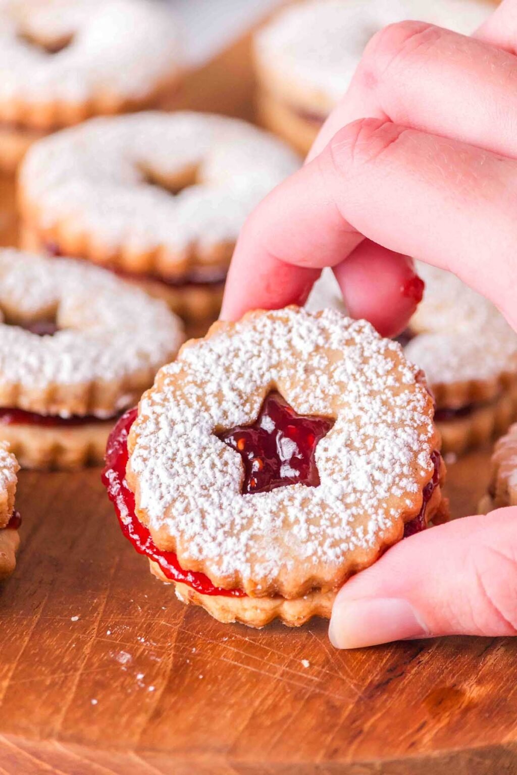 Linzer Cookies - xoxoBella