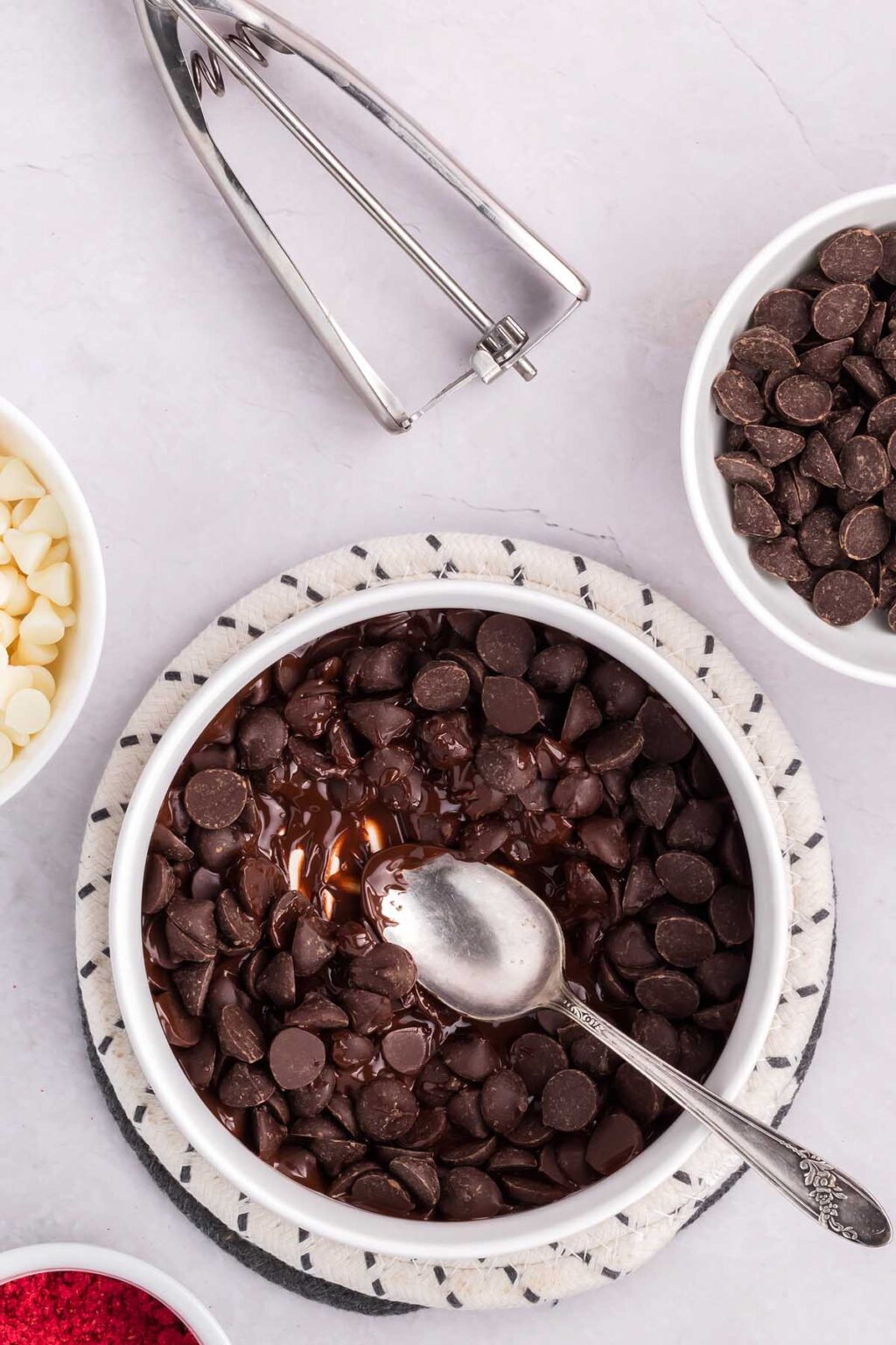 Raspberry Truffles Recipe - xoxoBella