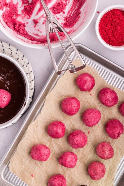 Raspberry Truffles Recipe - xoxoBella
