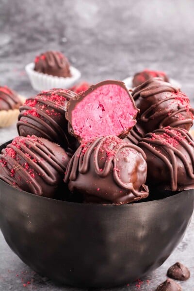 Raspberry Truffles Recipe - xoxoBella