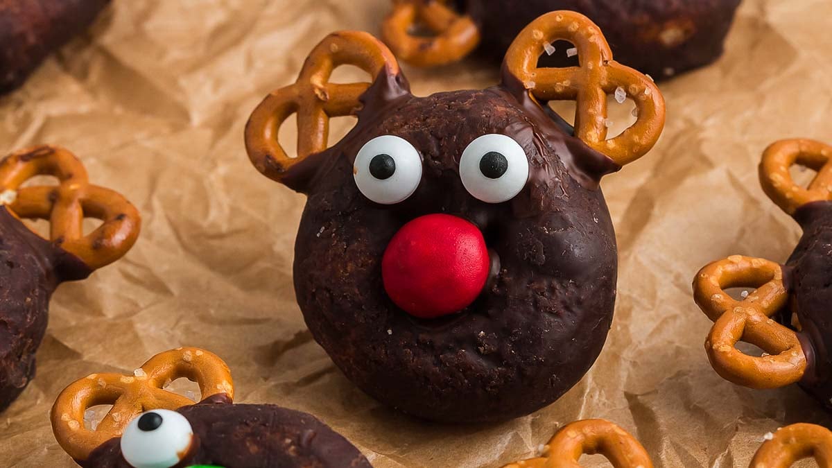 Rudolph the Reindeer Donuts - xoxoBella