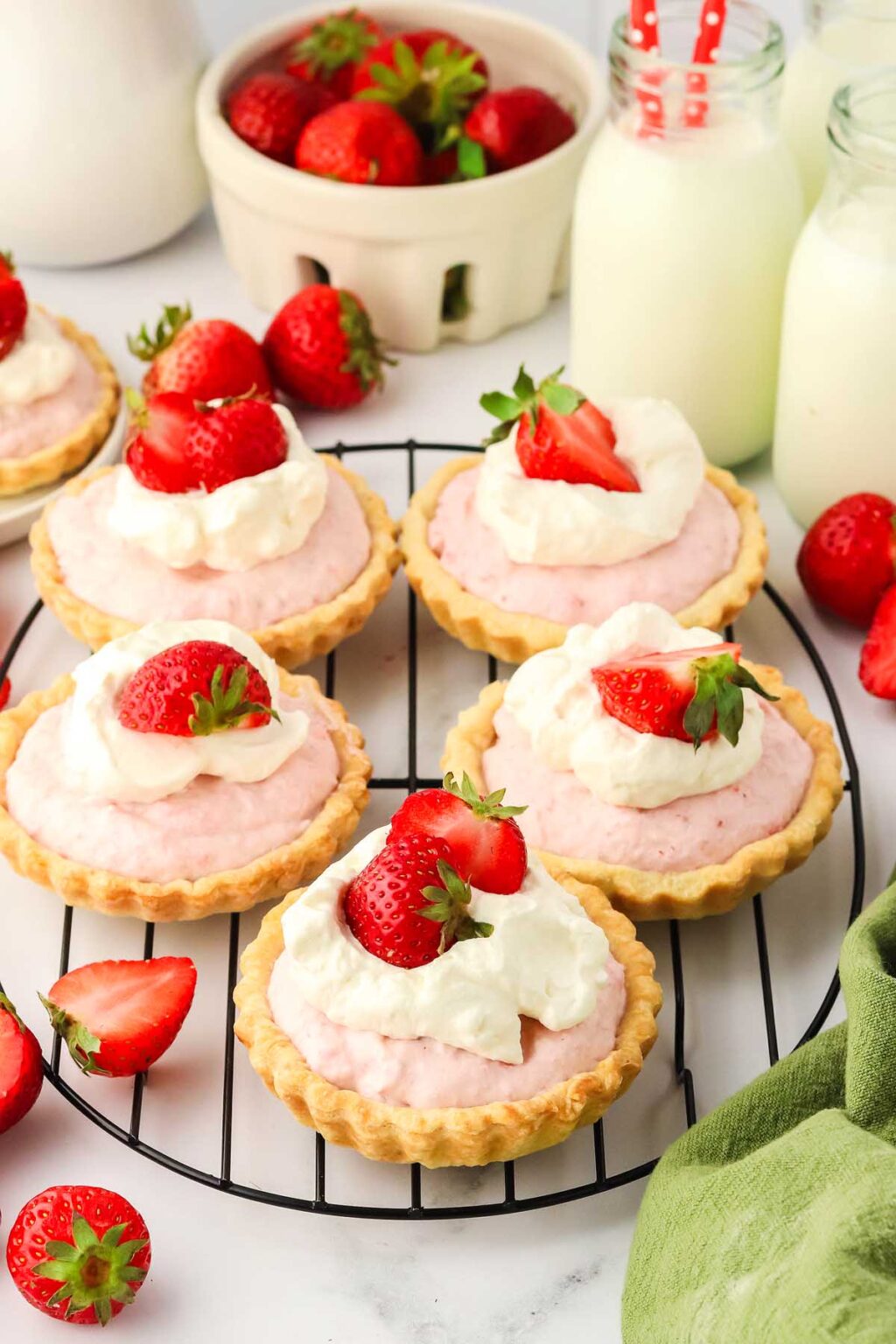 Strawberry Mousse Tartlets - xoxoBella