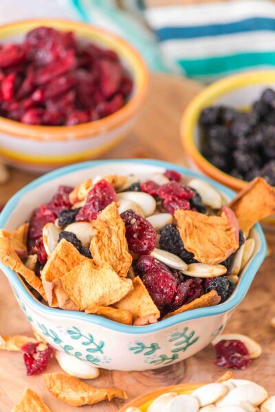 Coastal Medley Trail Mix - xoxoBella