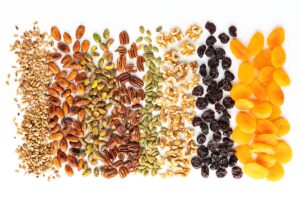 How to Build a Trail Mix - xoxoBella