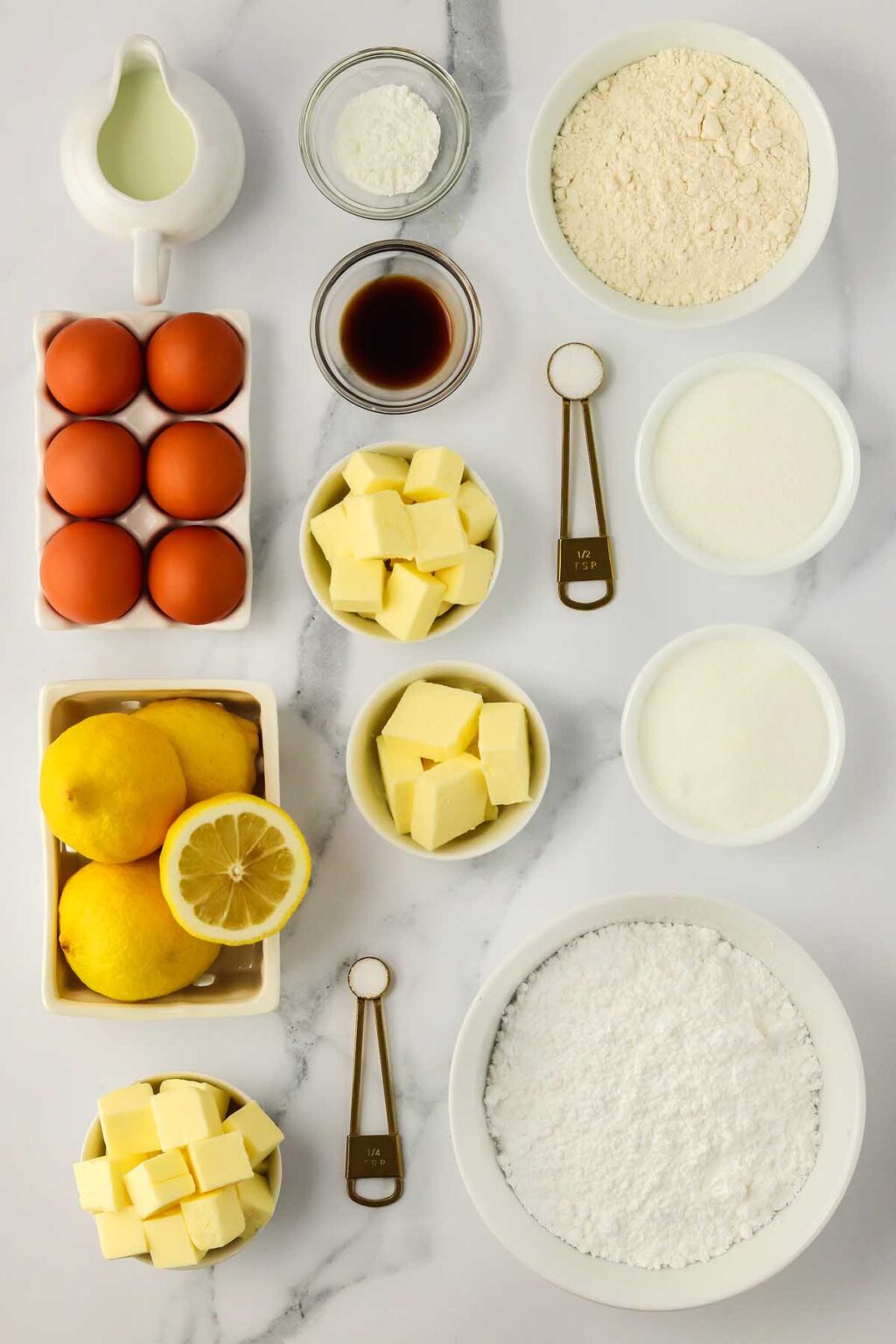 Lemon Stuffed Cupcakes - xoxoBella