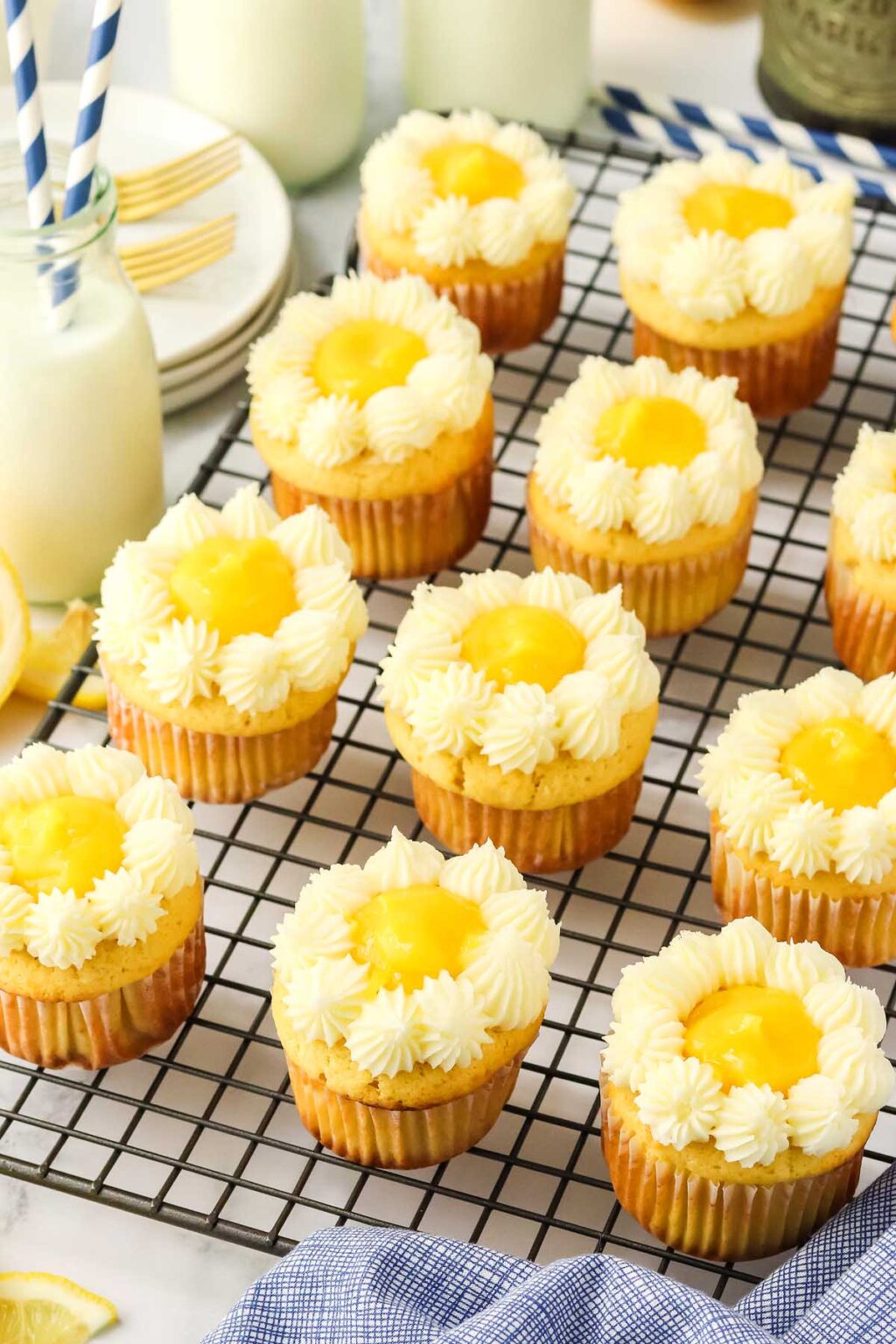 Lemon Stuffed Cupcakes - xoxoBella