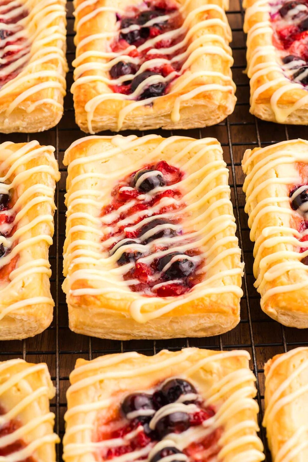 Cream Cheese Berry Danish - xoxoBella