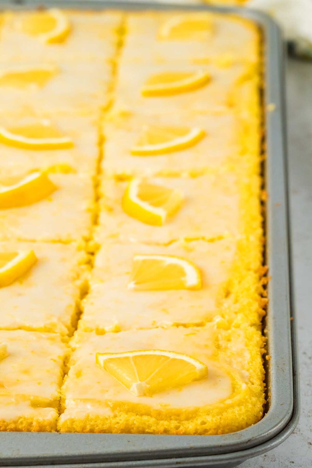 Lemon Sheet Cake - xoxoBella