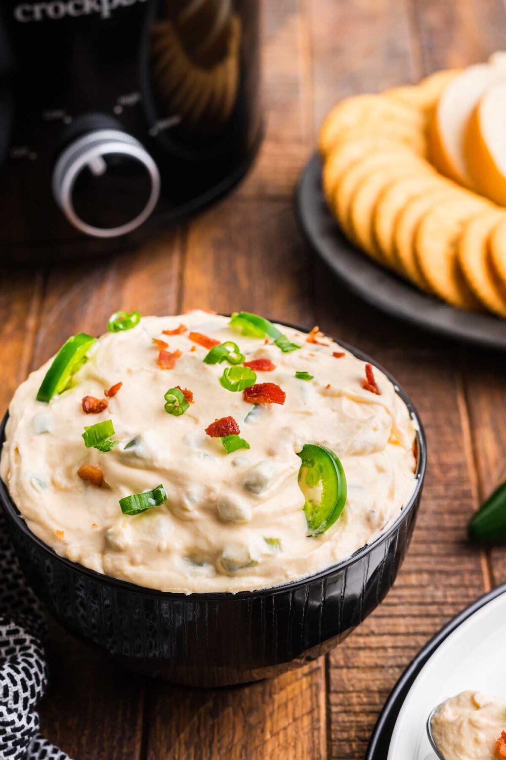 Slow Cooker Jalapeño Popper Dip - xoxoBella
