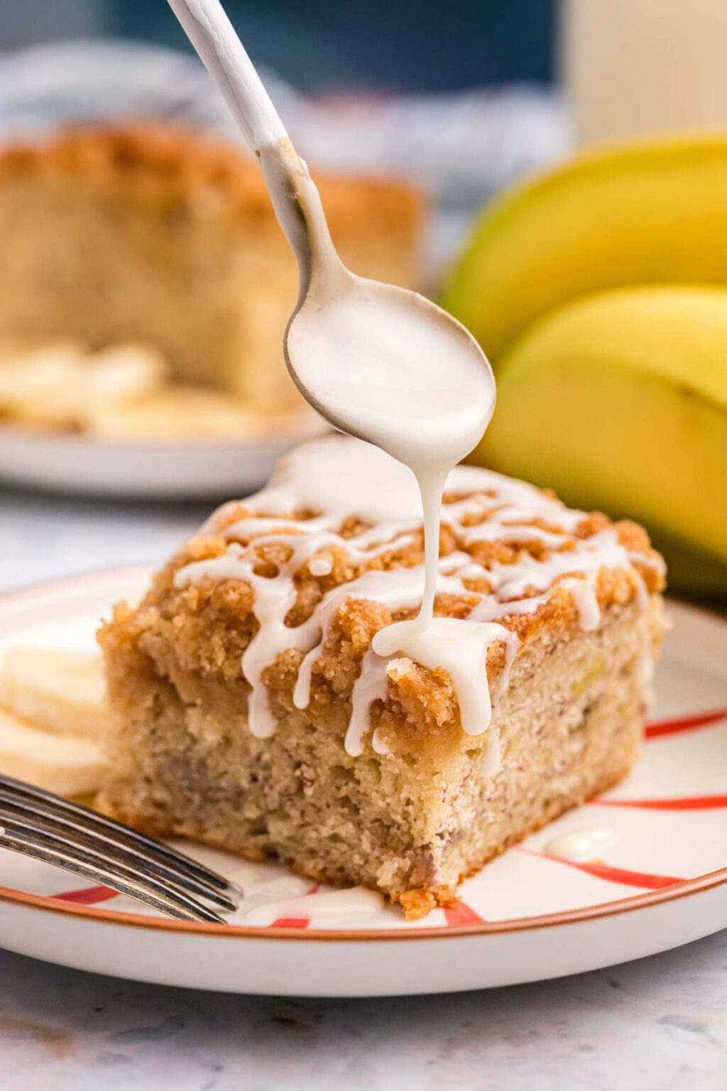 Banana Bread Crumb Cake - xoxoBella