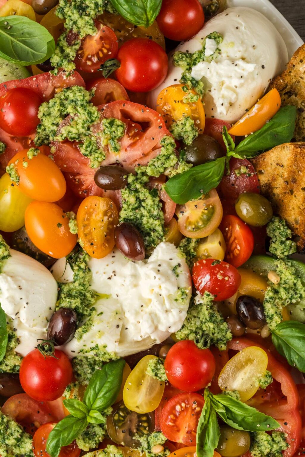 Burrata with Tomatoes and Pesto - xoxoBella