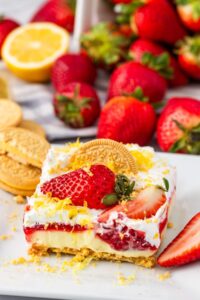 Strawberry Lemon Cheesecake Lasagna - xoxoBella
