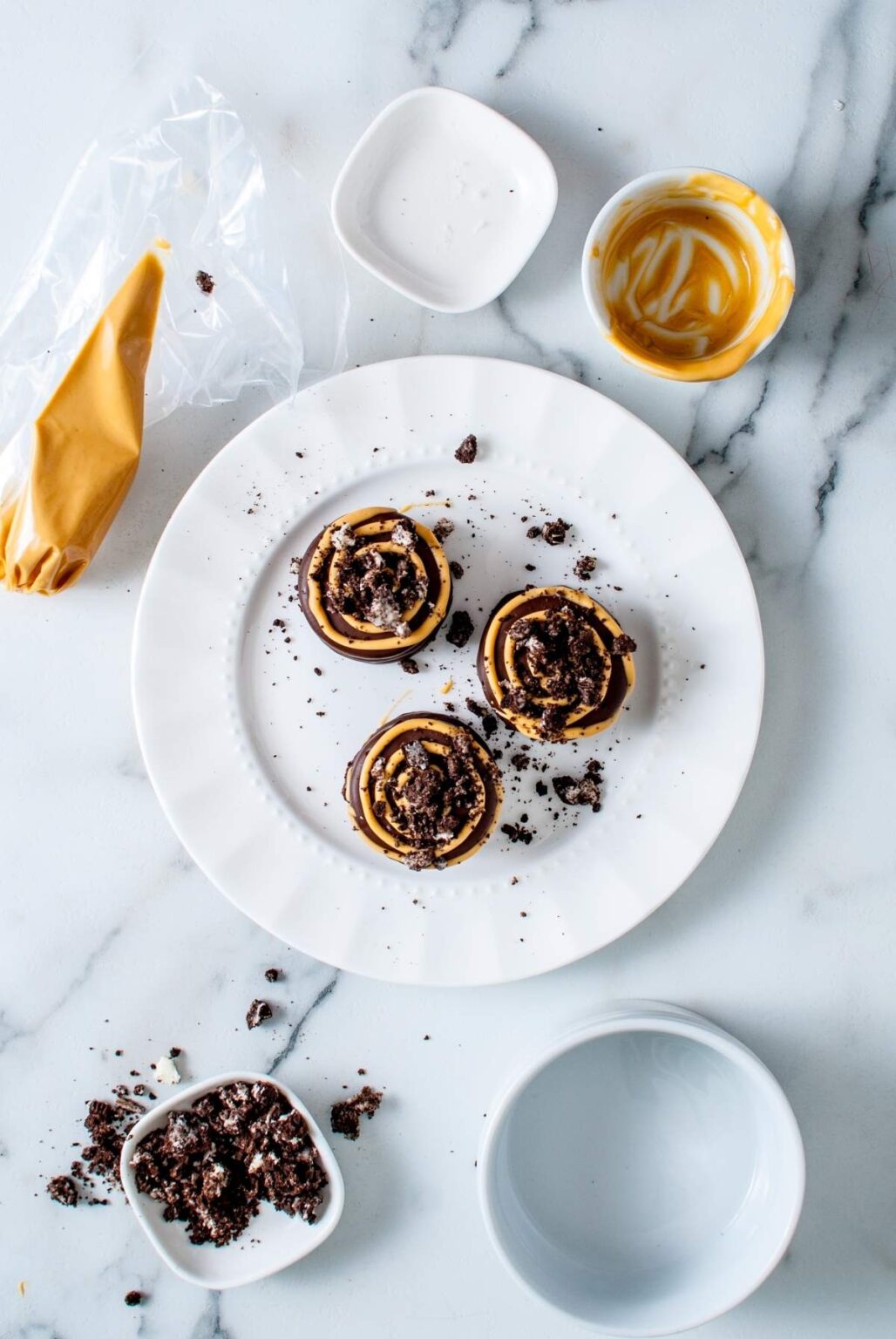 Reese's Stuffed Oreos - xoxoBella