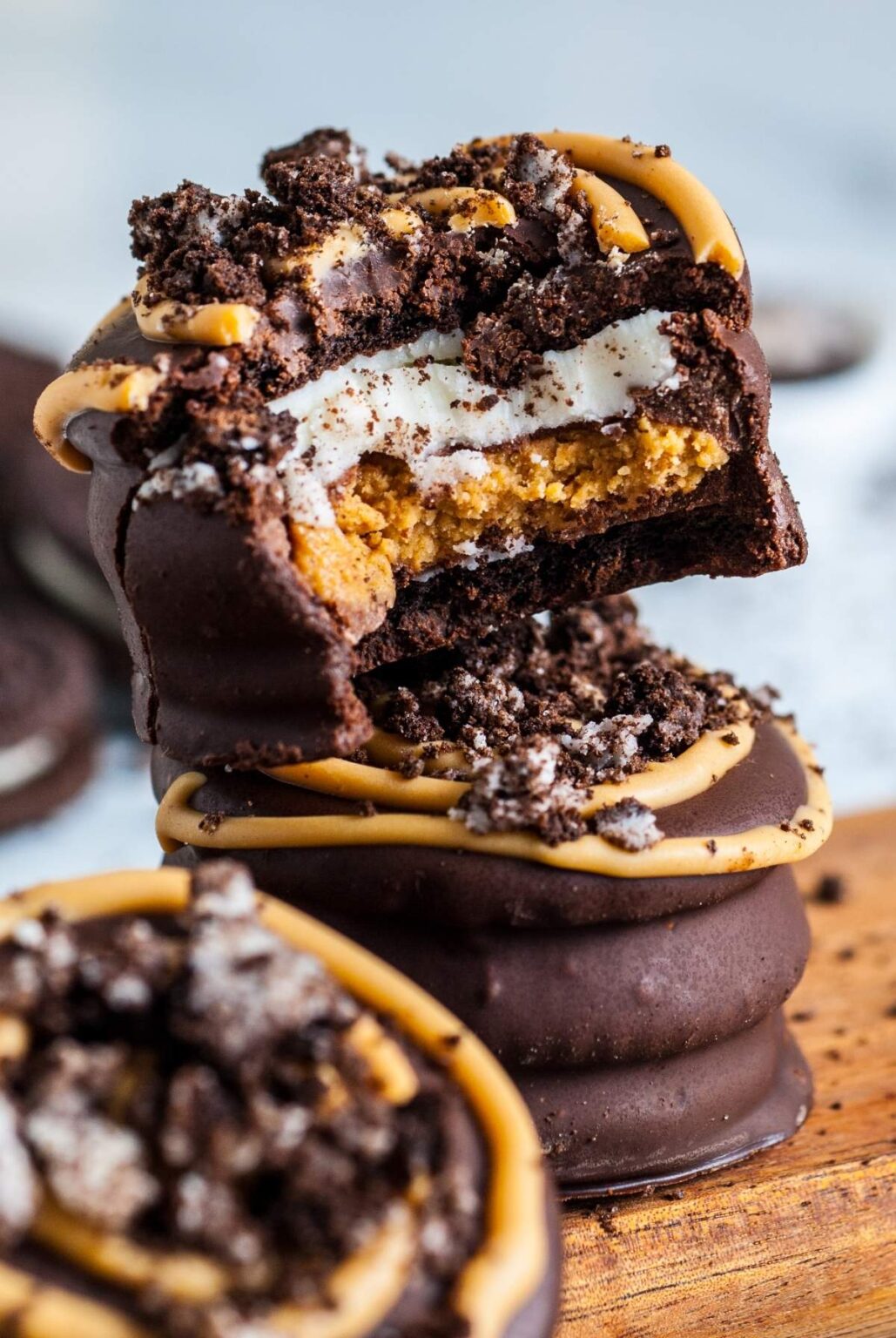 Reese's Stuffed Oreos - xoxoBella