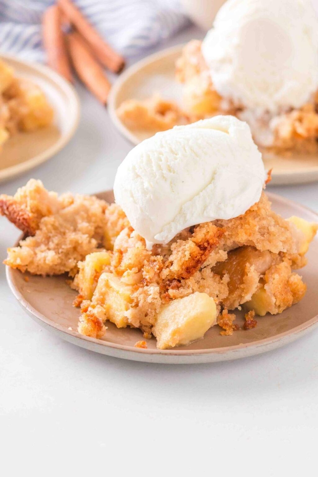 Bisquick Apple Cobbler - xoxoBella