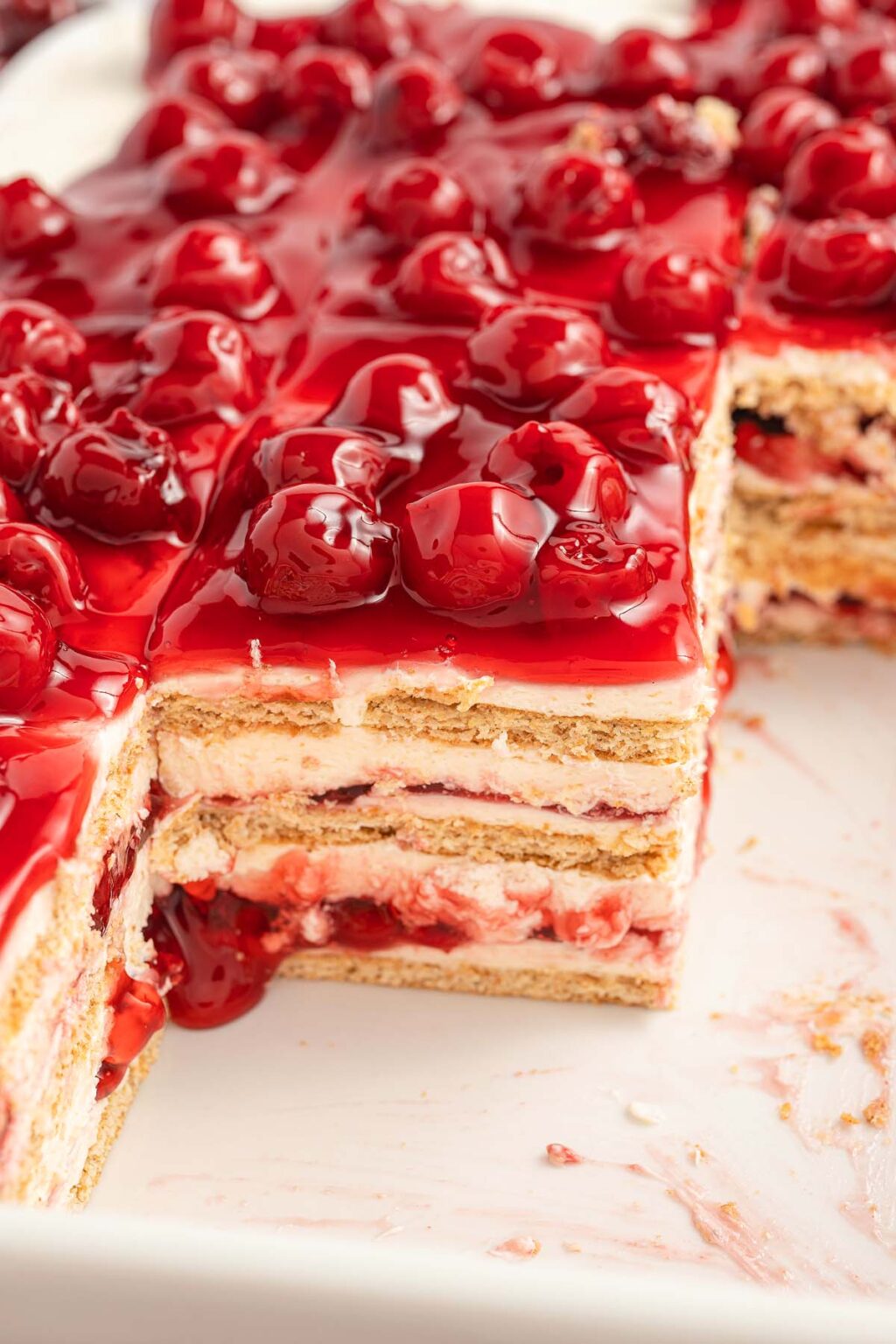 Cherry Cheesecake Icebox Cake - xoxoBella