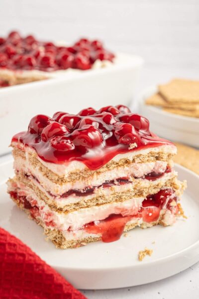 Cherry Cheesecake Icebox Cake - xoxoBella