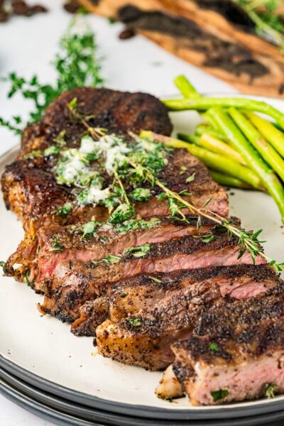 Coffee Rubbed Steak - xoxoBella