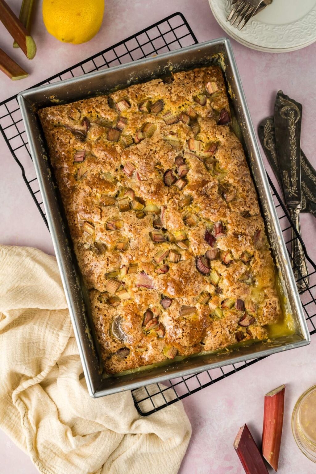 Old Fashioned Rhubarb Custard Cake - xoxoBella