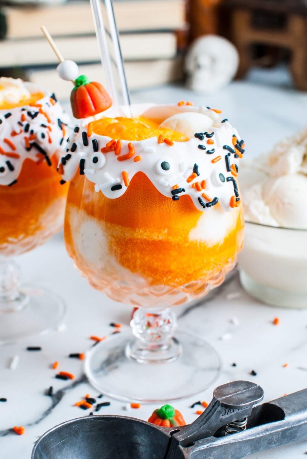 Halloween Ice Cream Floats - xoxoBella