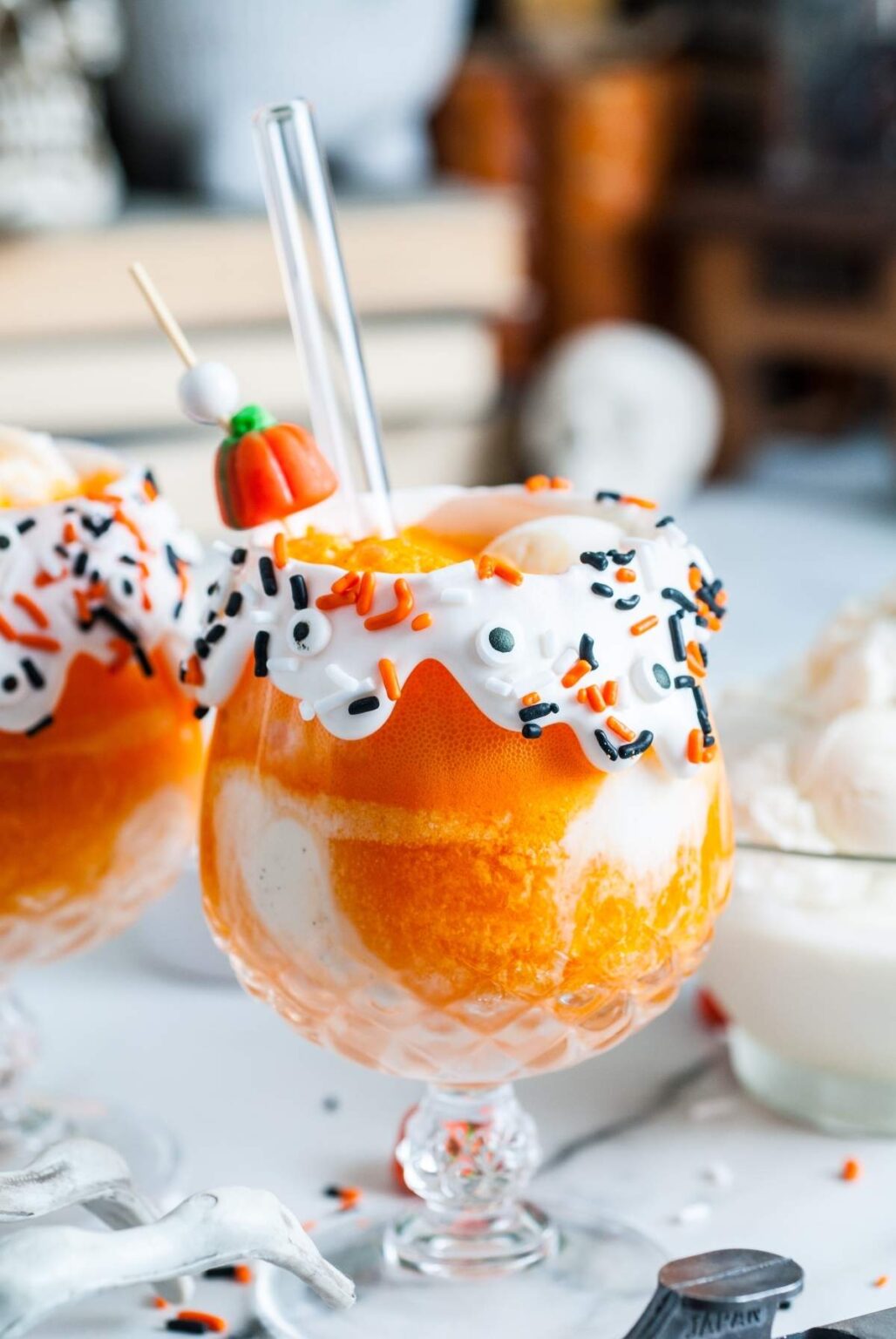 Halloween Ice Cream Floats - xoxoBella