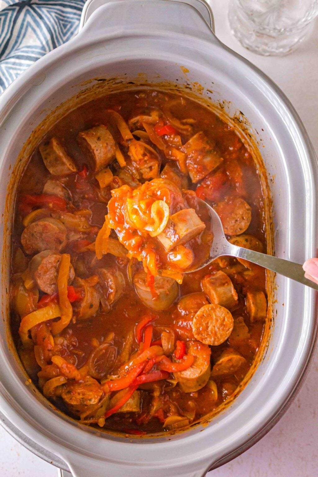 Slow Cooker Sausage and Peppers - xoxoBella