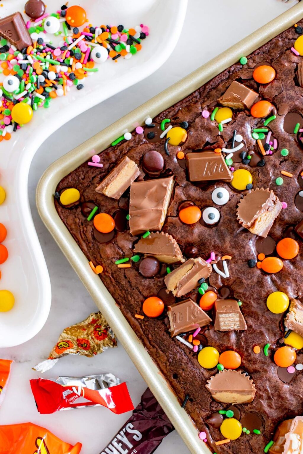 Leftover Halloween Candy Brownies - xoxoBella