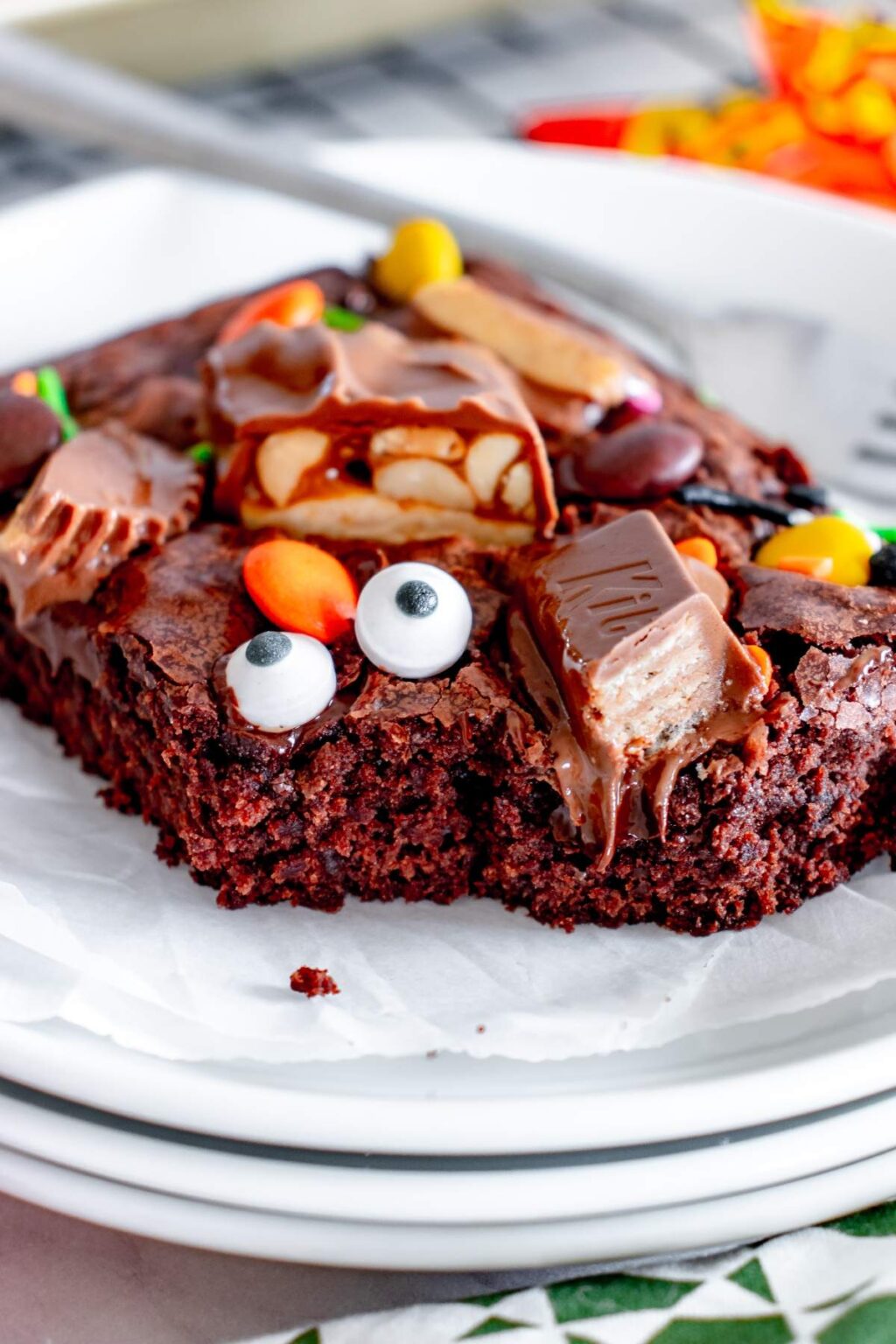 Leftover Halloween Candy Brownies - xoxoBella