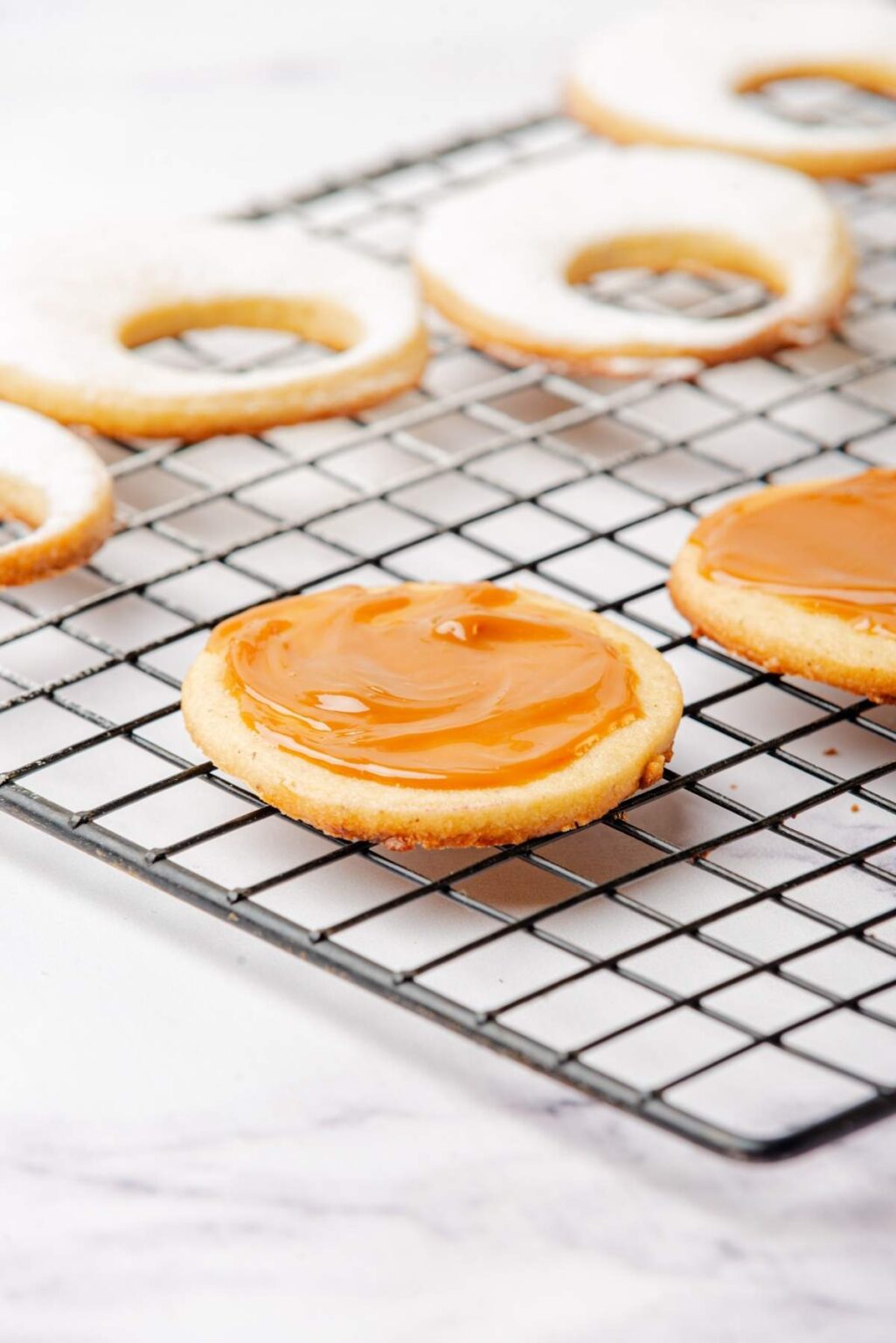 Biscoff Reindeer Linzer Cookies - xoxoBella