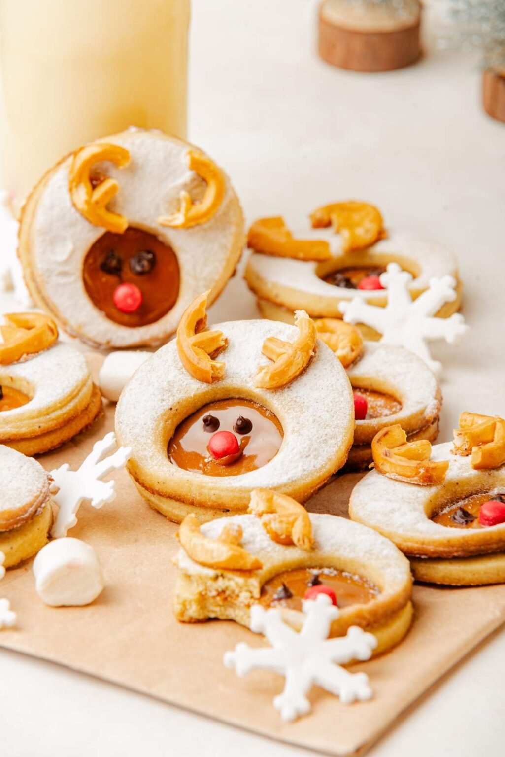Biscoff Reindeer Linzer Cookies - xoxoBella
