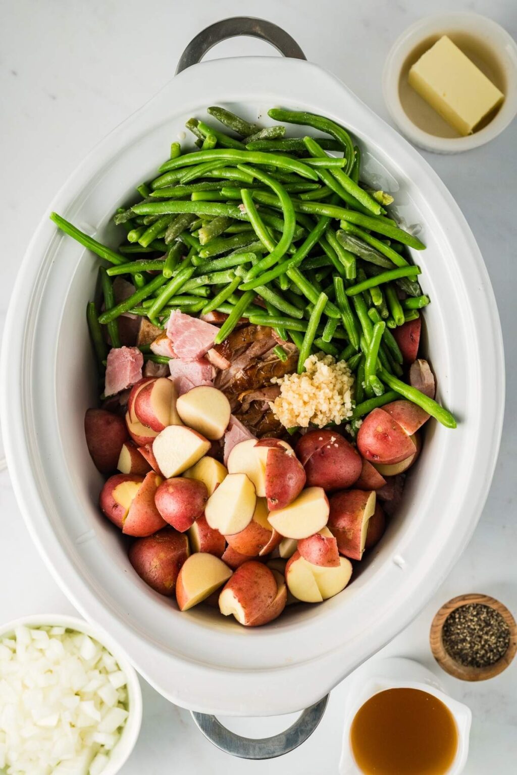 Slow Cooker Ham, Green Beans, and Potatoes - xoxoBella