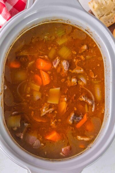 Easy Slow Cooker Beef Stew - xoxoBella