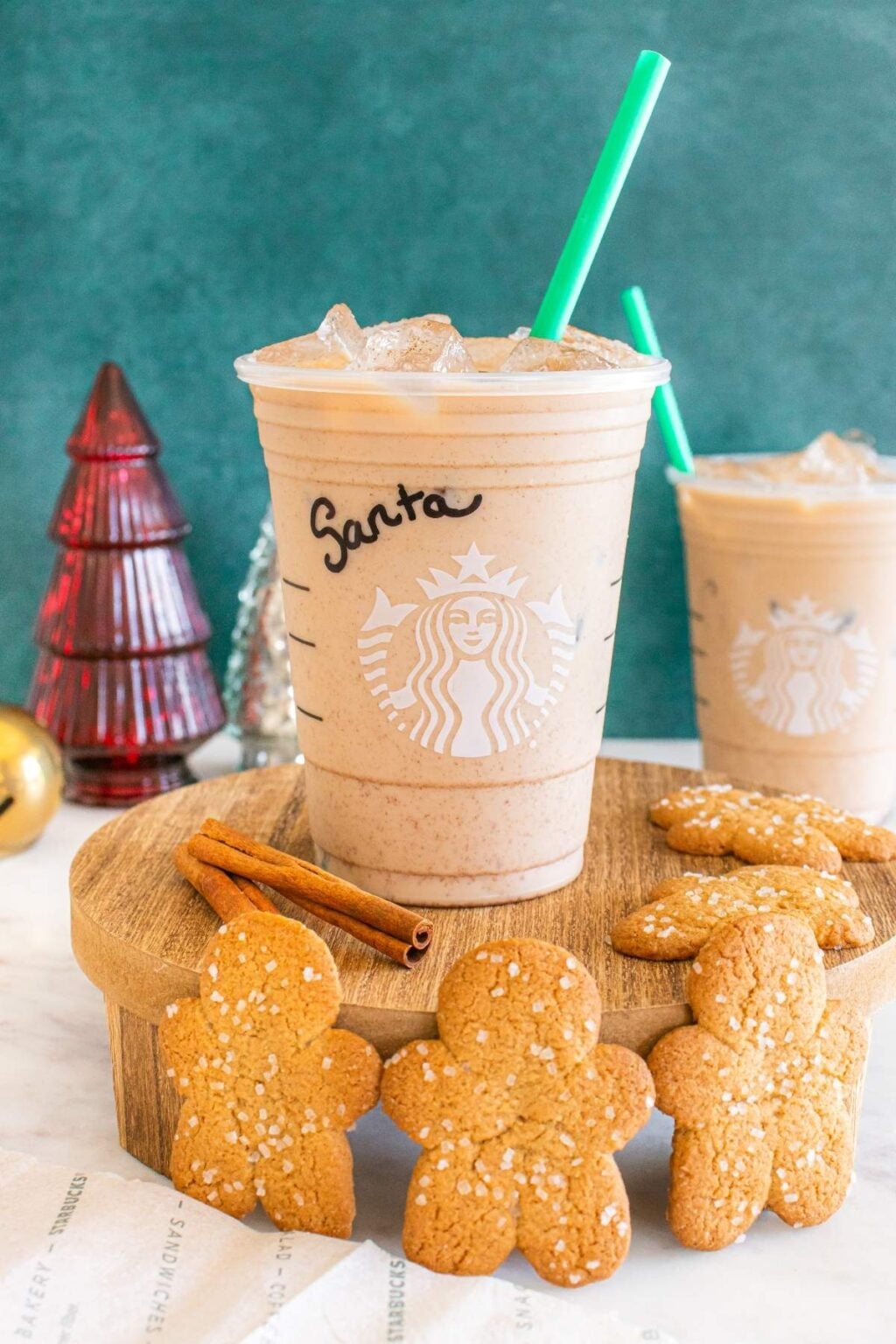 Starbucks Copycat Iced Gingerbread Latte - xoxoBella