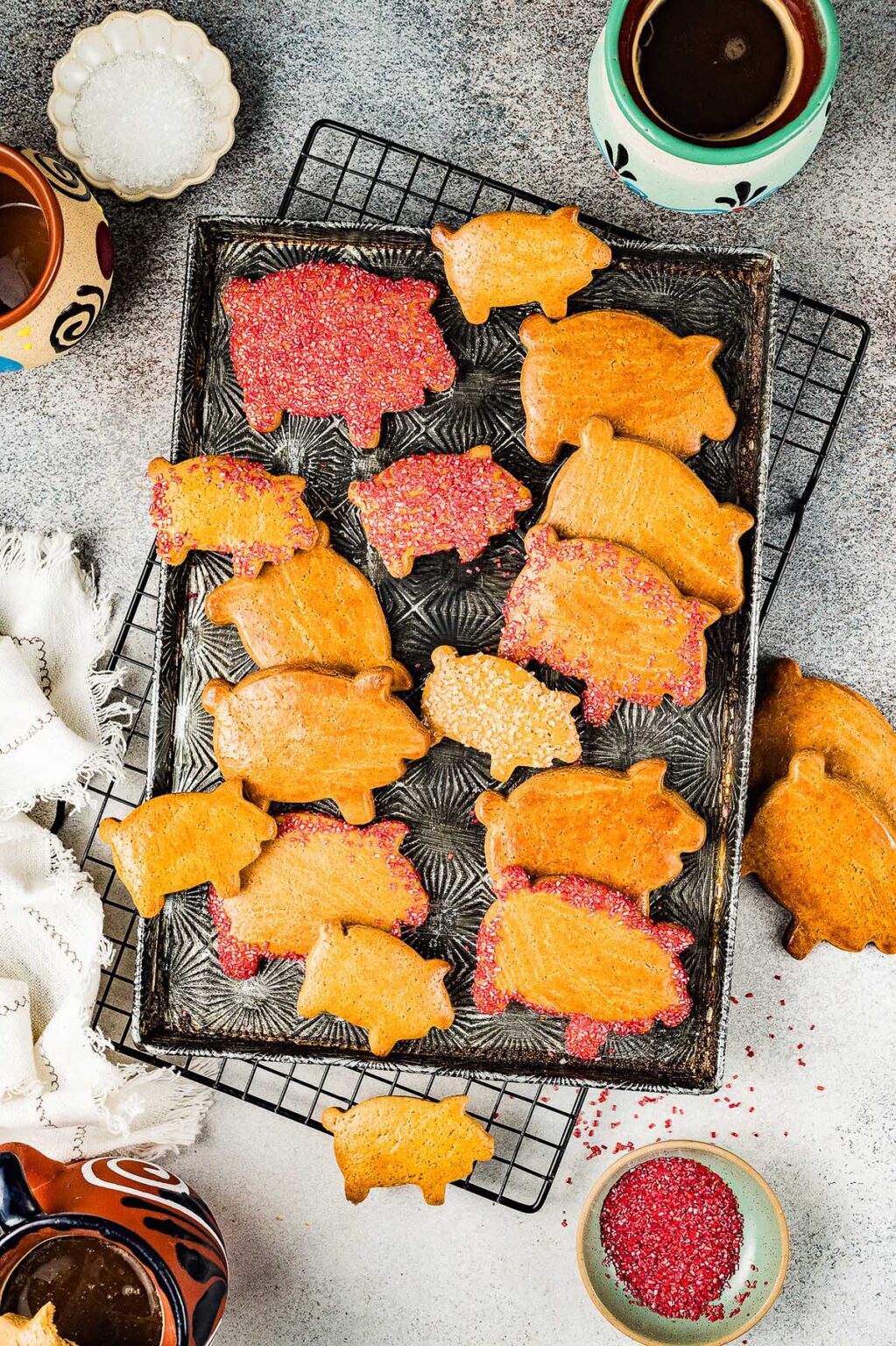 Marranitos - Mexican Gingerbread Pigs - xoxoBella