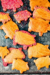 Marranitos - Mexican Gingerbread Pigs - xoxoBella