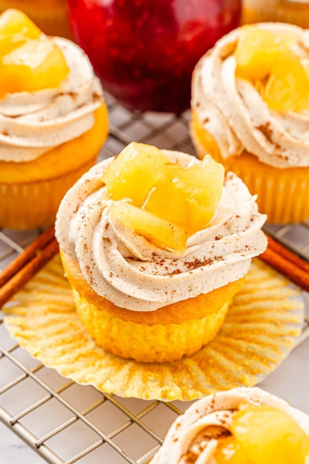 Apple Pie Cupcakes - xoxoBella
