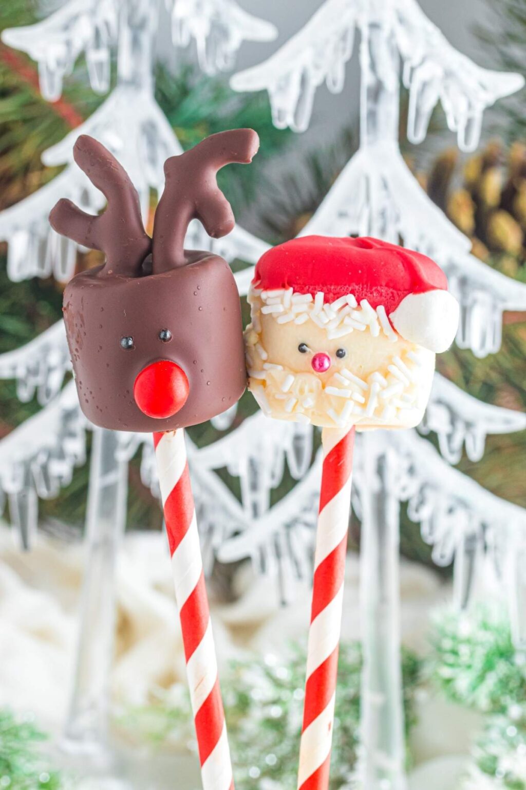 Christmas Marshmallow Pops - xoxoBella