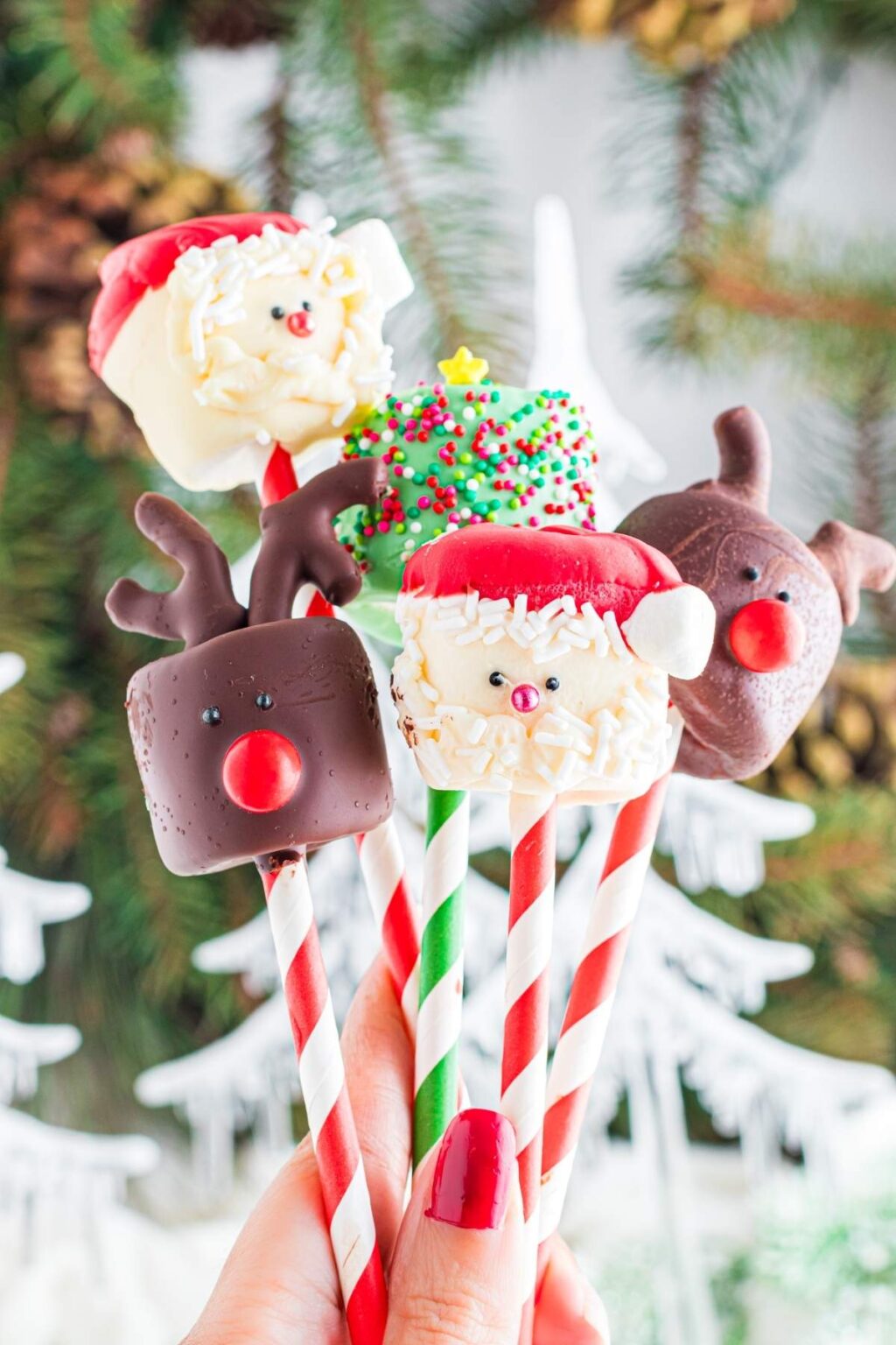 Christmas Marshmallow Pops - xoxoBella