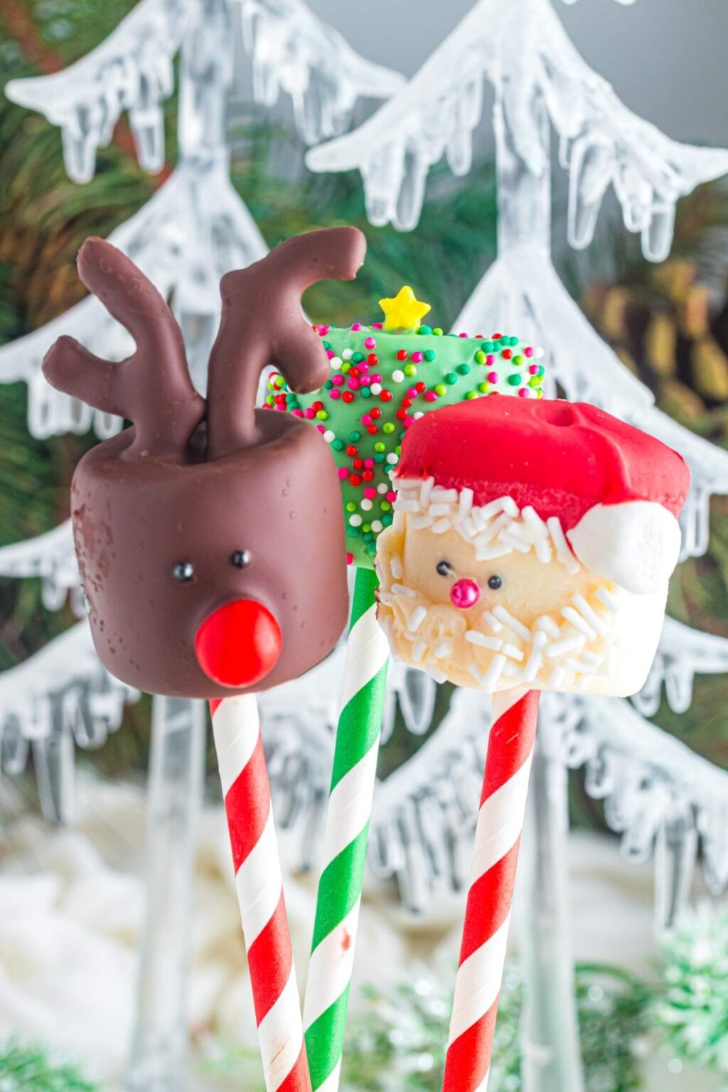 Christmas Marshmallow Pops - xoxoBella