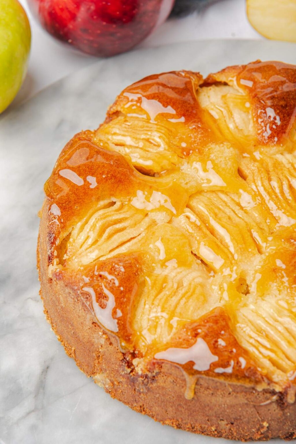 Apple Ginger Cake - xoxoBella