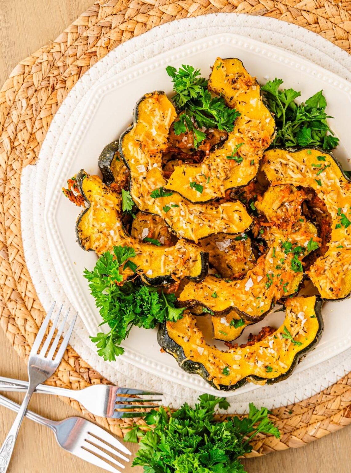 Roasted Acorn Squash - xoxoBella