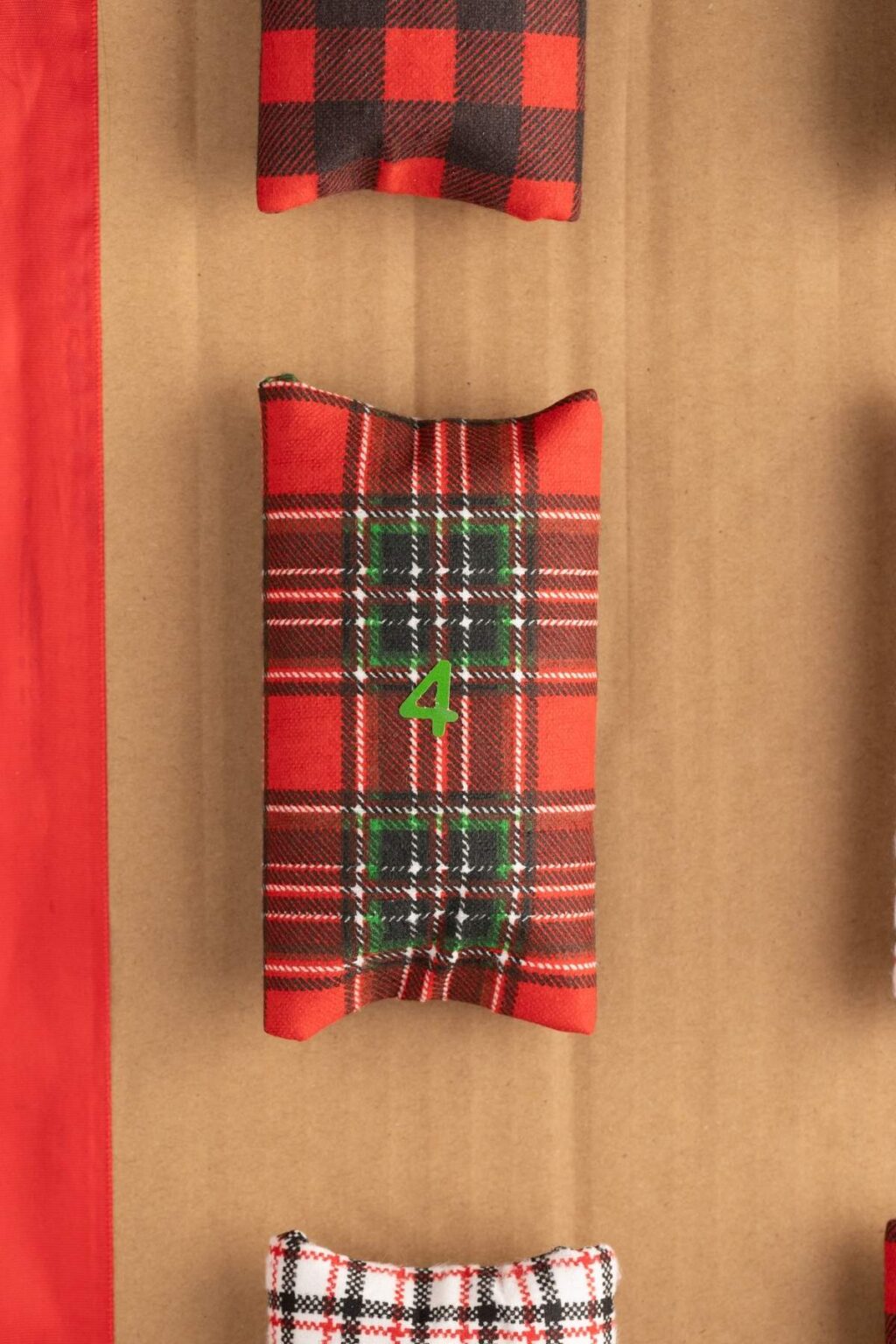 DIY 12 Days of Christmas Countdown Calendar - xoxoBella