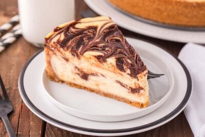 Chocolate Swirl Cheesecake - xoxoBella
