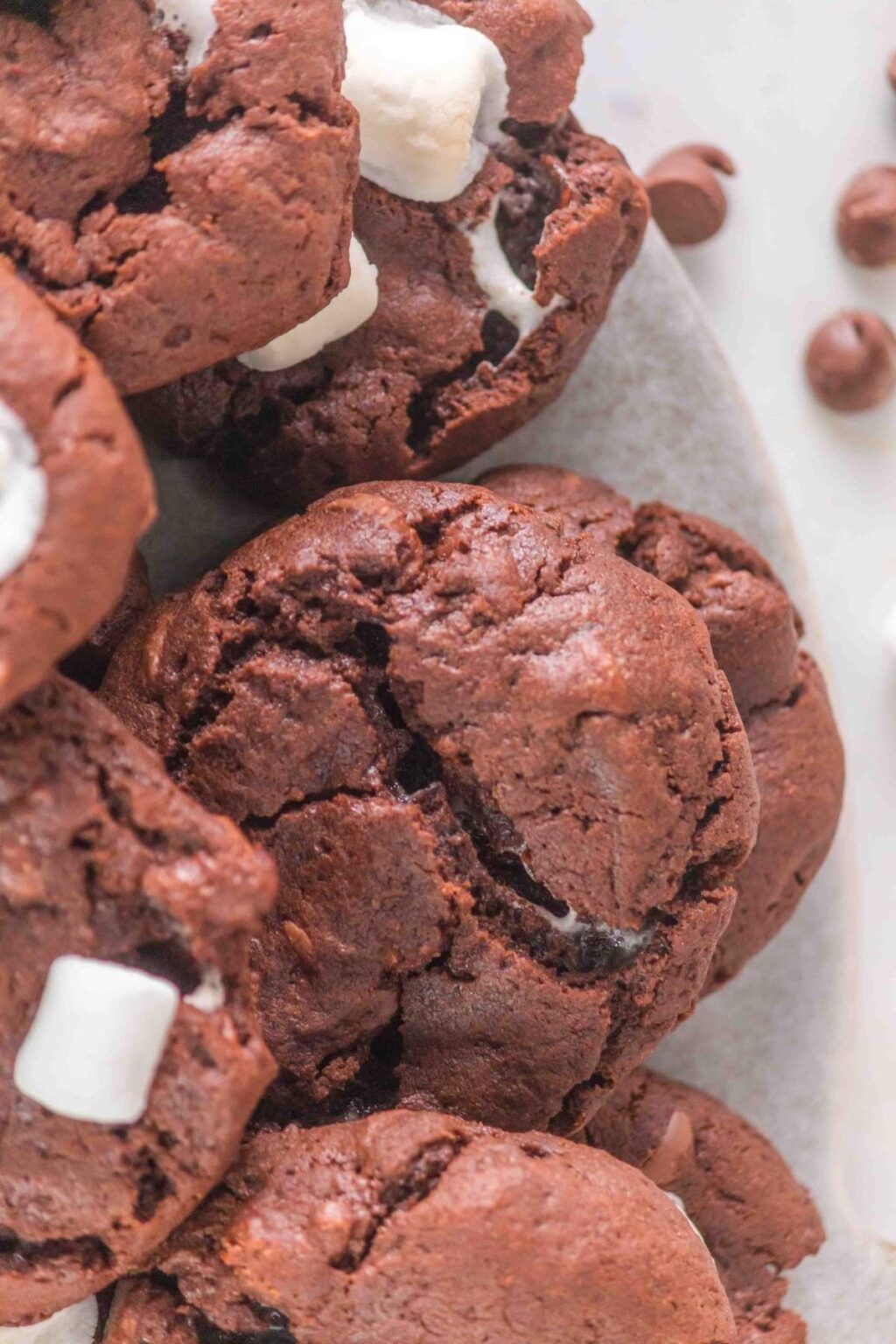 Chocolate Marshmallow Cookies - xoxoBella