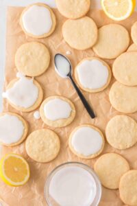 Lemon Shortbread Cookies - xoxoBella