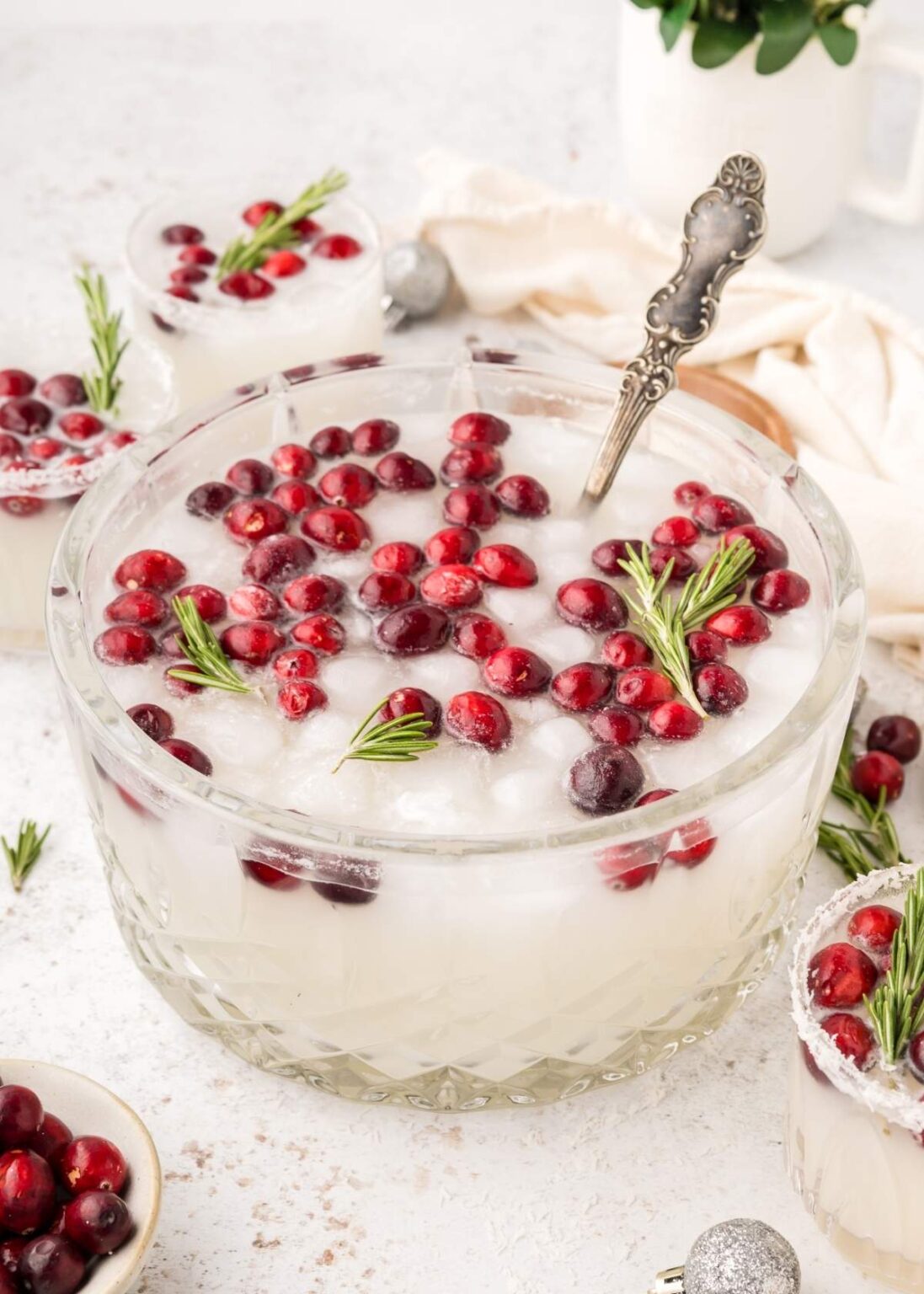 White Christmas Punch - xoxoBella