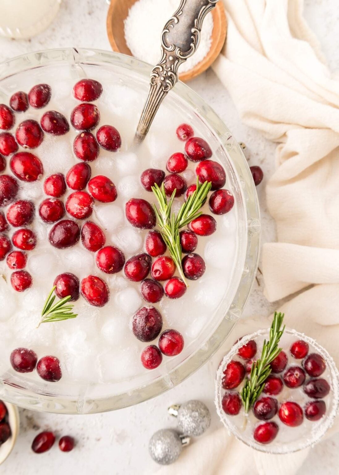White Christmas Punch - xoxoBella