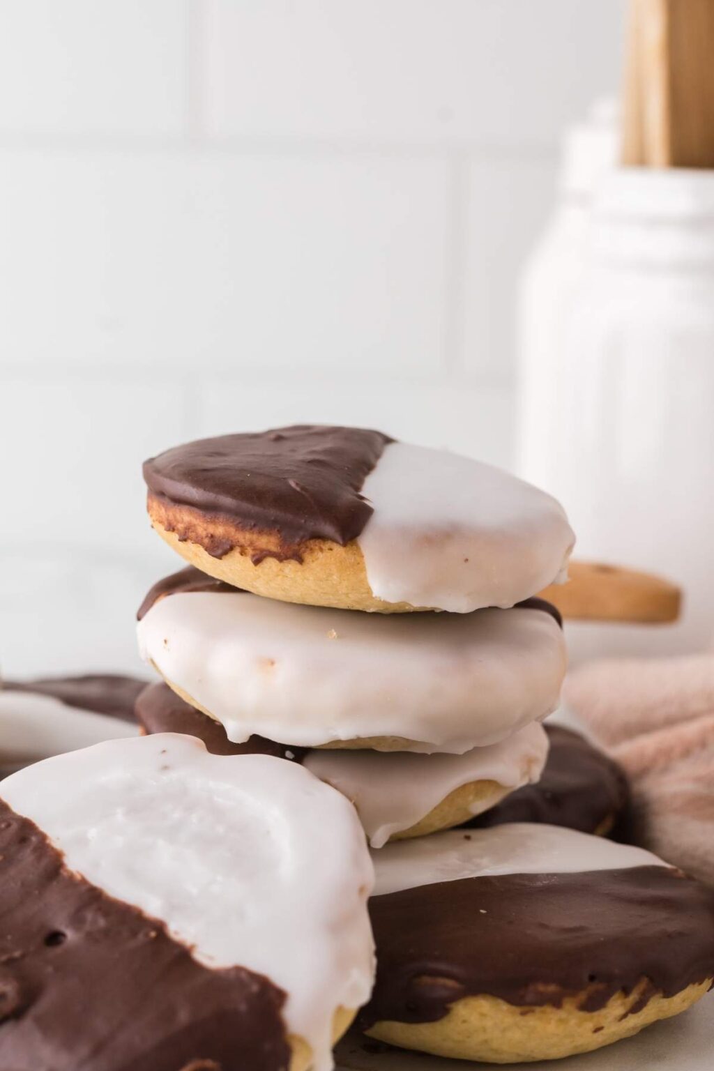Black and White Cookies - xoxoBella