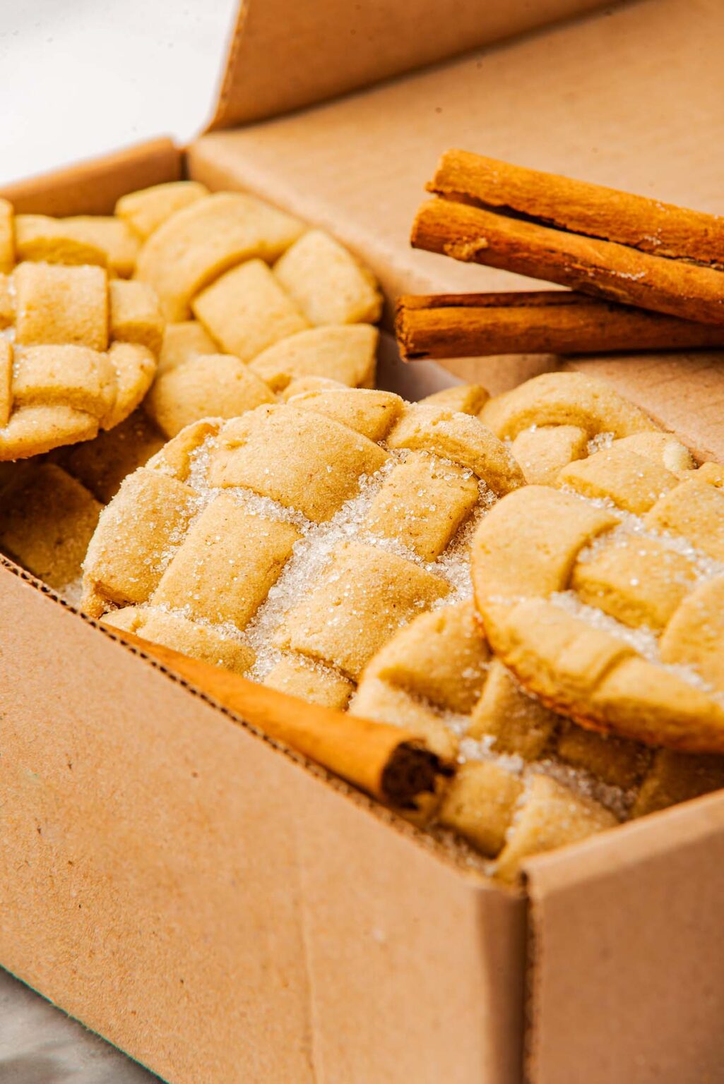 Cinnamon Lattice Cookies
